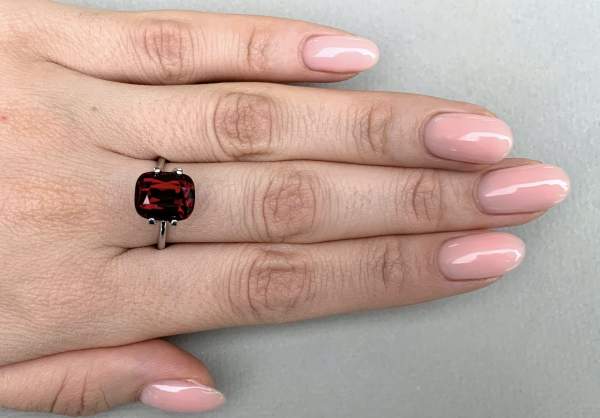 Natural Garnet stones - Buy certified gemstone online
